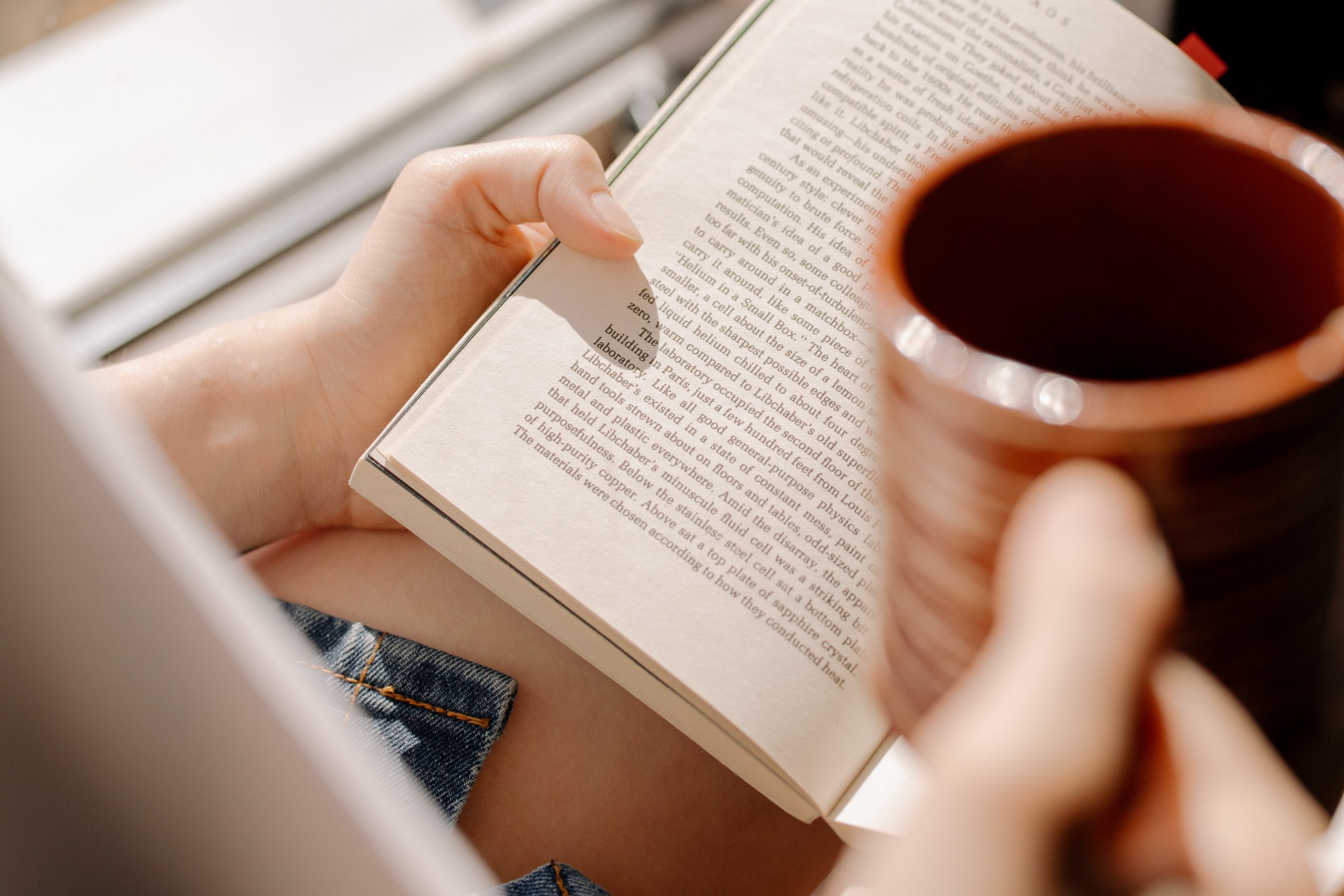 Tipuri de naratori: Înțelegerea tipurilor de naratori în literatură - Lifezone.ro